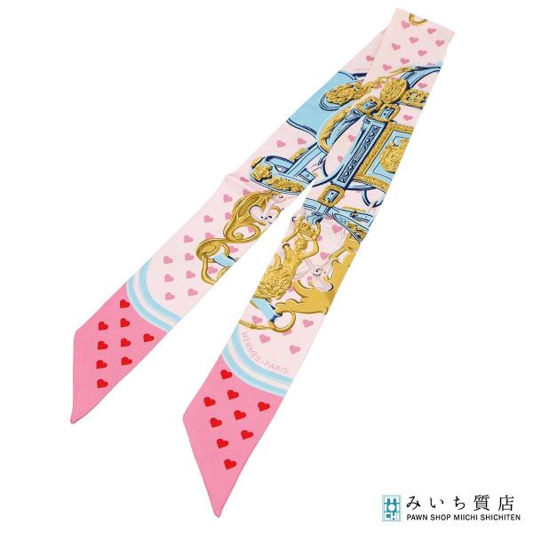 HERMESのツイリーです。ABランク：引きつりが一部感じられるものの使用感の感じられない綺麗な商品です。