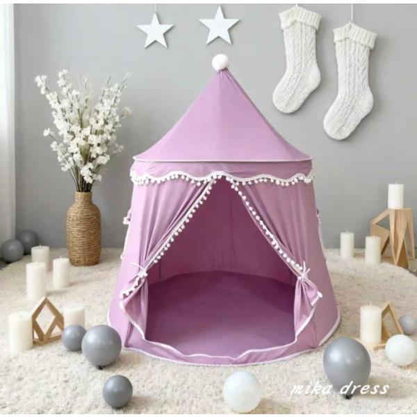 ■パープル 紫 purple  の【新品】出品です。■子供の遊び心をくすぐるプレイテント。■簡単な組み立て式なので、道具を使う必要がなく、組み立ても収納もラクラク！■内容品：テント、ポール(柱)、収納袋■サイズ(約)：高さ130×横110c...