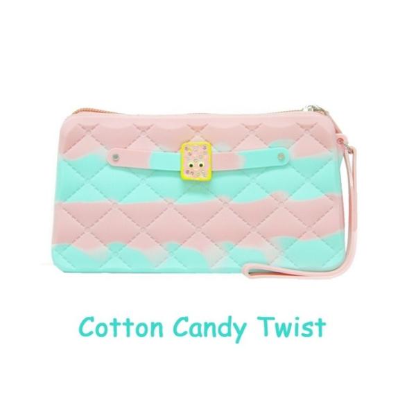 カリフォルニアでブレイク中の軽くて水にもポーチ。アメリカ製　サイズ：約H9cm xW16.5cm x D2.5cm素材:シリコン1200円相当のチャーム付(おまかせ）リストレット/ポーチ/シリコン製/アメリカ製/カリフォルニア/プレゼント/...