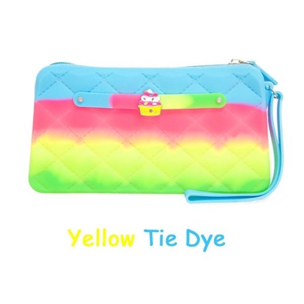 カリフォルニアでブレイク中の軽くて水にもポーチ。アメリカ製　サイズ：約H9cm xW16.5cm x D2.5cm素材:シリコン1200円相当のチャーム付(おまかせ）リストレット/ポーチ/シリコン製/アメリカ製/カリフォルニア/プレゼント/...