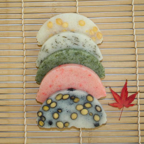 【商品内容】とぼもち各種5枚入×1袋昆布・大豆・青海苔・エビ・黒豆の5種類が入り。福井県産特別栽培たんちょう餅米とうるち小米を使用しております。当店の小米もちは、もち米とうるち小米を１：１の割合でお搗きしています。うるち米を混合して搗くこと...