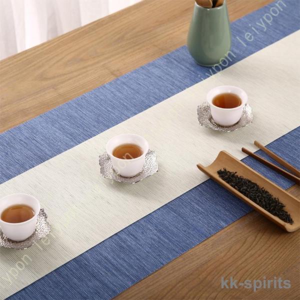 ★テーブルクロス ホテル レストランをインテリアの一つとして、シンプルで明るいお部屋を彩ります。こたつの天板?卓上にも最適！簡単に洗浄。★どんな空間にも馴染む柄、テーブルを華やかに演出してくれるテーブルカバー。家テーブル用だけではなく、パー...