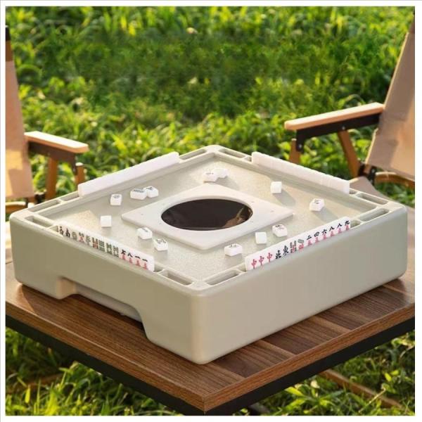 軽量で携帯便利：無動力ミニ麻雀機はコンパクトな設計で持ち運びが簡単。アウトドアキャンプや旅行に最適で、いつでもどこでも麻雀を楽しめます。電力不要：電源も牌積みも不要で、開けたらすぐにプレイ可能。手軽に麻雀ゲームを楽しむことができます。高品質...