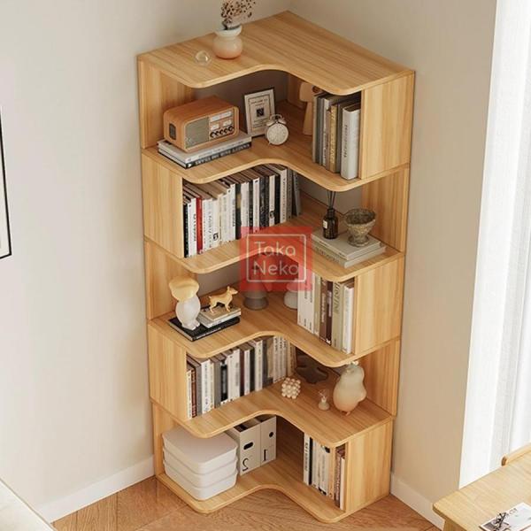 小さなスペースのための三角形のデザイン：三角形のコーナー本棚家具は、コンパクトな床面積であらゆるスペースの隅にフィットし、未使用のコーナースペースを利用して生活空間を最大限に拡大できます。工業用コーナーシェルフ: 90°の直角で設計されたこ...