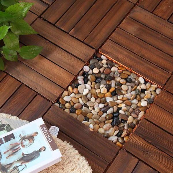 【商品仕様】サイズ：1枚（約）幅300×奥行300×高さ22mm。重量：約0.55kg/枚。材質：クスノキ松の木材。ウッドデッキの裏はジョイントデザインで、接合が便利で、取り付けが簡単で、複雑な施工は必要がなく、自分の好みに合わせるだけです...