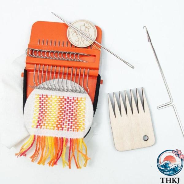 説明:高品質：思い通りに織れるとても実用的な織機です。ポータブル: コンパクトなサイズで使いやすく、面白くてやりがいがあります。時間を節約: 時間を節約するために、服の小さな部分をすばやく織り込むのに役立ちます。ギフト: 初心者の編み物に最...