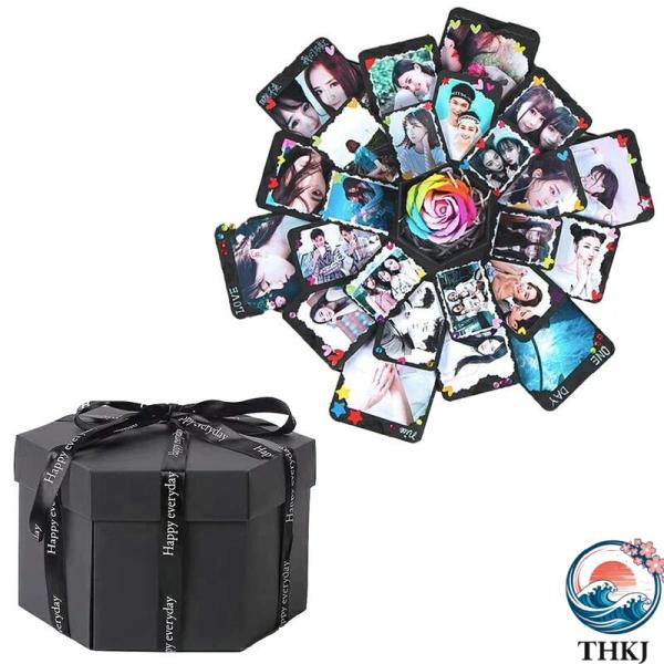 製品仕様: 開封前:23.5-14cm、開封後:47.5cm、高さ:14.3cm 、合計4層、12個のポケットに分かれています。6つの大きなポケット、6つの小さなポケット、12枚の写真ページ、1つのセンターボックス、写真を入れることができま...