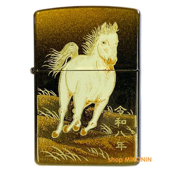 ZIPPO 令和8年 干支「午」受注生産品令和八年度干支「午」モデルが登場!! 美しい仕上がりが特徴の蒔絵でZIPPOにデザインした豪華な逸品。2026年の干支「午」が存在感抜群な縁起が良いZIPPOです。★完全受注生産モデル〜日本の伝統工...