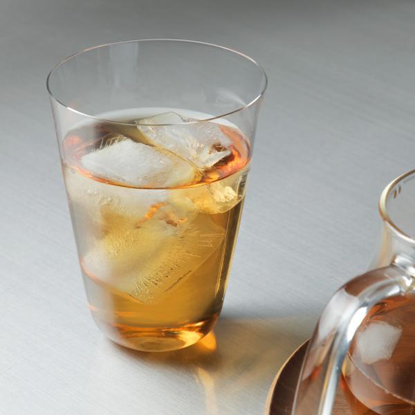 サイズ：高さ 111mm　 口径 85mm容量：370cc素材：カリクリスタル種類：タンブラー生産国:スロバキア（生産国は工場の生産状況により変わることがあります。メーカーが生産技術を見極めて厳選した工場による生産となっておりますのでご安心...