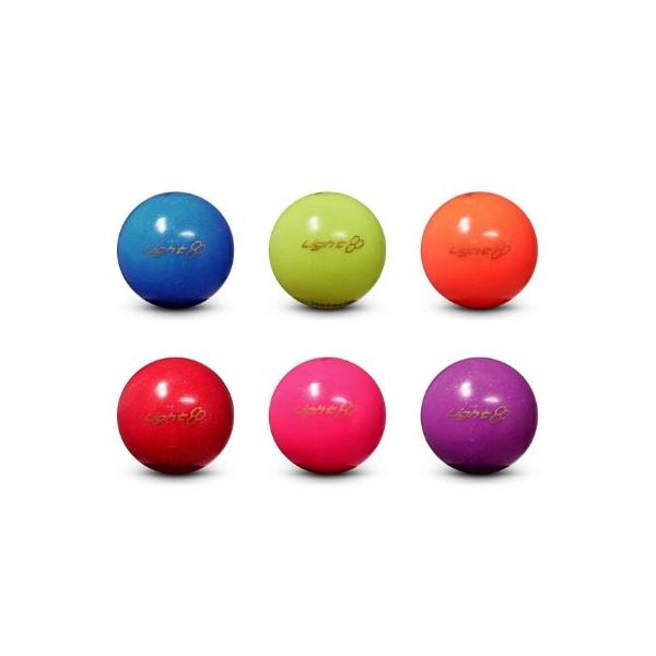 ラフに勝つ！２ピースボールで最軽量、高反発設計のボール。ボールの重量が軽いため、ラフに入った場合でも、芝に沈まず打ちやすいためご好評をいただいているボール。また、コースのレンタル用ボールとしても多くのご注文をいただいております