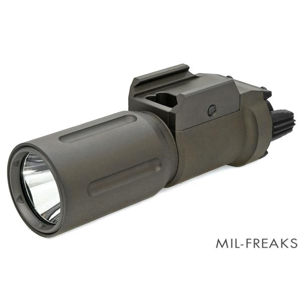 SOTAC GEAR MODLITEタイプ PL350-PLHv2 ウェポンライト TANミリタリー、LE (法執行機関、警察系) や民間シューターなどシーンを選ばず広く選ばれているLEDウェポンライトです。スイッチは利き手を問わず使用する...