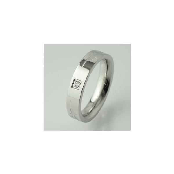 【送料無料】シルバーより傷つきにくく、アレルギーも少ないと言われるステンレスのシンプルリング中央にはダイヤモンドをセットサイドには伸びやかな唐草模様をデザインしましたリングの内側を指あたりのいいように成形した丁寧なつくりのリングです素材：ス...
