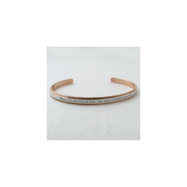 「フレンチ・ラバーズコレクション」は恋人たちのために作られたシリーズ。細身の幅がさりげなくすっきりと決まるシンプルなデザインです。素材：シルバー925、ピンクゴールドコート大きさ：幅 約4mm、厚み 約2.5mm内径：約60mm×45mm重...