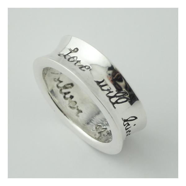 リングの中央がくれていて”Love will bing a joy to shar"と筆記体で書かれています。●重さ：9g　●幅：約0．7cm　●純銀製　silver 925 シルバー925