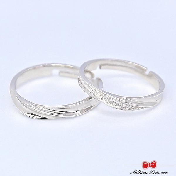 ★当店6月人気No.2★☆４Ａグレードキュービックジルコニア仕様☆ダイヤモンドに負けない輝き永遠に愛すると誓った2人の気持ちを形に毎日着けたいシンプルで優しいソフトラインデザイン日常生活の中でもおしゃれ感アップ〜記念日や誕生日プレゼントにお...