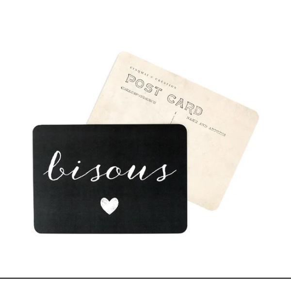 「bisous」チュッ　黒 /　ポストカード人生の小さな瞬間が思い出の中で大きな瞬間になるように、愛する人にカードを贈りましょう。CINQMAIのポストカードは、剛性の高い300グラムの紙にプロ品質の印刷で作られています。国立美術学校を卒業...