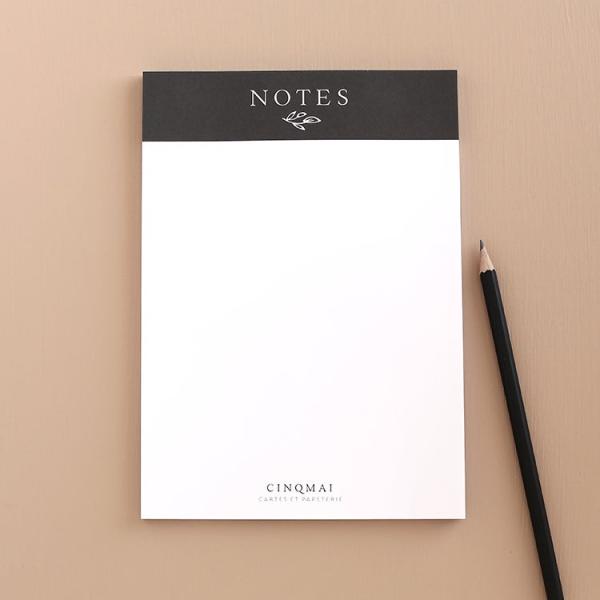 CINQMAIメモパッドシンプルなこだわりのメモパッド。CINQMAIロゴ入り国立美術学校を卒業し、いくつかのコンテストで優勝 している CAROLINE BRIELはフランスのフリーランスフォトグラファー文房具やビンテージのポストカードが...