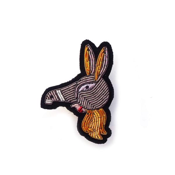 Macon et Lesquoy × Peau d'ane ＆ Cine Tamaris　Jacques Demy  ロバと王女 刺繍ブローチ / ロバの皮を被った王女映画「 ロバと王女 」Peau d'ane (1970) よりジャック ...