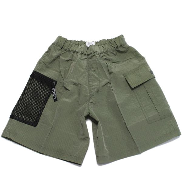 THE PARK SHOP ザ・パークショップ“ザ・パークショップ”のPARK AROUND ショーツ・裾幅を広めに設定したゆったりシルエットのショーツ・タフで軽量なリップストップ素材・両サイドに雰囲気の異なるポケットをデザイン関連キーワー...