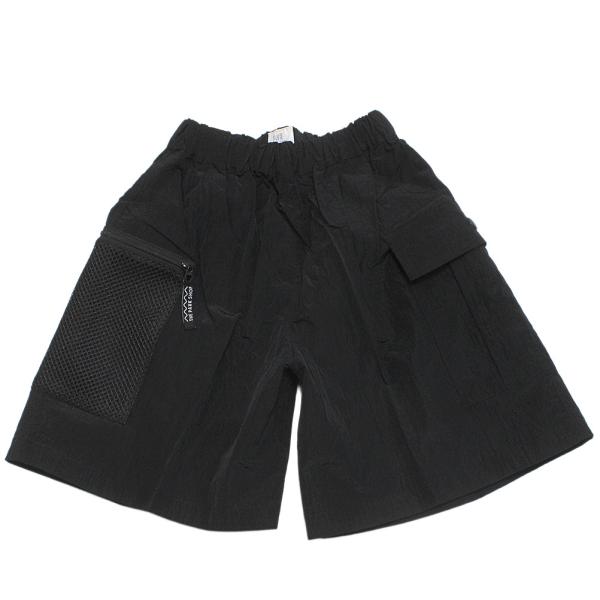 THE PARK SHOP ザ・パークショップ“ザ・パークショップ”のPARK AROUND ショーツ・裾幅を広めに設定したゆったりシルエットのショーツ・タフで軽量なリップストップ素材・両サイドに雰囲気の異なるポケットをデザイン関連キーワー...