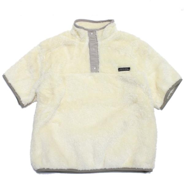 DENIM DUNGAREE デニムアンドダンガリー“デニム＆ダンガリー”のボア プルオーバー・見た目もあたたかな両面ボアジャケット・アウトドアライクなディティールがポイント・半袖なのでシャツやロンTなどとレイヤードが楽しい1着・パイピング...