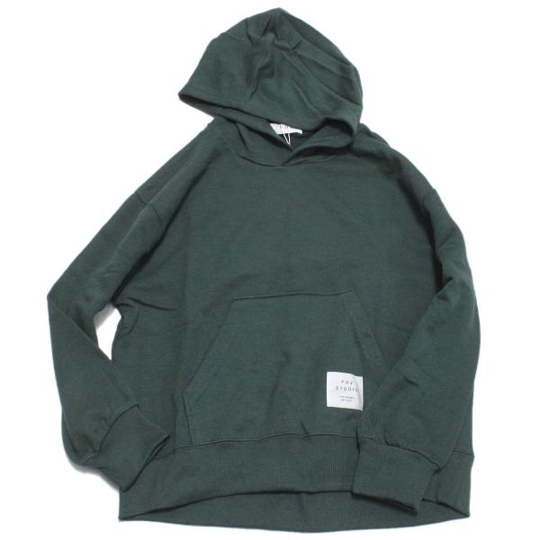 FOV フォブ“フォブ”のPLAIN パーカー・シンプルで着回しやすい無地デザイン・正面には大きなカンガルーポケットを配置・ボディはポリエステル混で滑らかな肌触り・ベーシックなカラー展開も魅力アイボリー(IV)・グリーン(GN) 113cm...