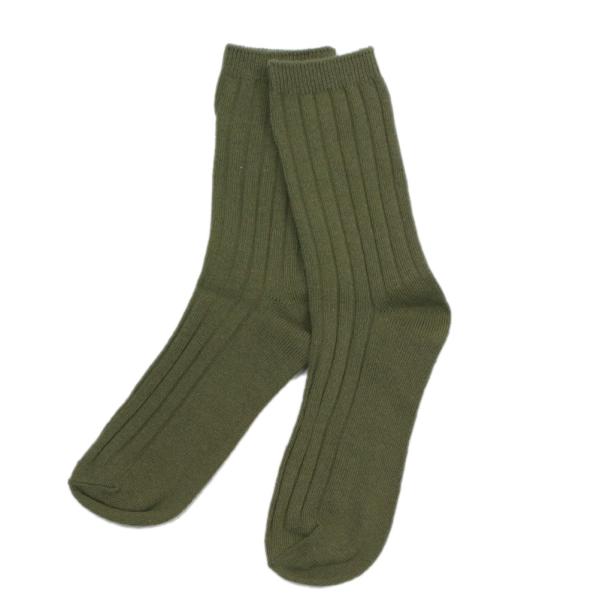 FOV フォブ“フォブ”のソックス・スタイリングのワンポイントにもおすすめなクルー丈・リブ編み仕様で履き心地も抜群・ベーシックなデザインも魅力的・カラー違いでも持っていたいアイテム・S(9-14cm)サイズは滑り止め付きで小さなお子様も安心...