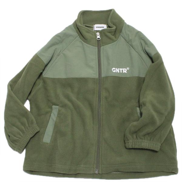 GENERATOR ジェネレーター“ジェネレーター”のMILIS フリースJK・異素材を使用したデザインが特徴的・手軽に羽織れるのがちょうどいい・軽量で暖かく、シーンを選ばないアイテム・ブランドのロゴ刺繍とチケットをON・便利なサイドポケッ...