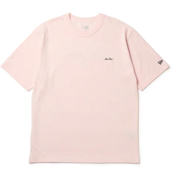 NEW ERA ニューエラ“ニューエラ”のCL SCRIPT 261SS WAS CT TEE・7.5ozのしっかりしたコットン生地を使用した半袖T・ややゆとりのあるシルエット・ウォッシュ加工によるナチュラルな風合いが魅力・洗濯を繰り返して...