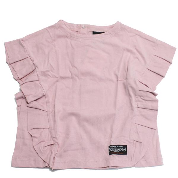 NEEDLE WORKS ニードルワークス“ニードルワークス”のフレンチスリーブTシャツ・袖口のフリルが印象的なTシャツ・涼し気で腕周りもすっきり見えるフレンチスリーブ・柔らかな着心地のコットンポリエステル地・バックネックにスナップボタン付...