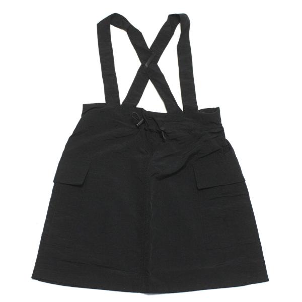 Ocean＆Ground オーシャン＆グラウンド“オーシャン＆グラウンド”のサスペンダーナイロンカーゴスカート・ポケットがポイントのカーゴデザイン・ボディはナイロンワッシャー素材を採用・ウエストコードのデザインも含めスポーティさもあり・コー...