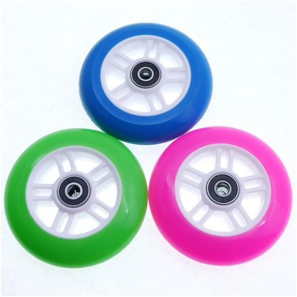 メーカー純正の交換用ホイールです。