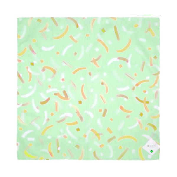 日本製：グラフィカ素材：綿100％サイズ：約54cm(四方ミシン）注染：注染（ちゅうせん）とは、特殊な糊で防染し重ね上げた生地の上から染料注ぎ、模様部分を染め上げる伝統的な型染めの一種です。伝統的な技術に基いて、手ぬぐい、浴衣、ふきん等が生...