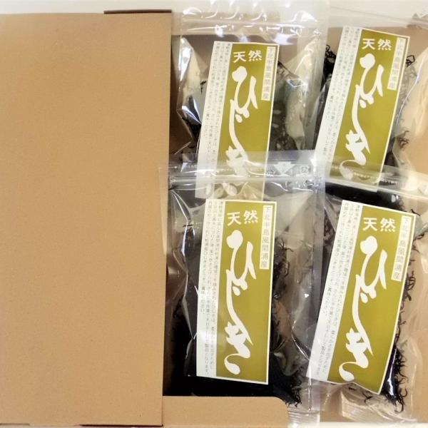 名称　ひじき原材料名　ひじき（青森県産）内容量　３０ｇ×４袋賞味期限　袋詰から１年加工者　有限会社みなみや栄養成分表示（１００g）当たりエネルギー 145kcal たんぱく質 9.2g 脂質 3.2g 炭水化物 56.0g 食塩相当量 4....