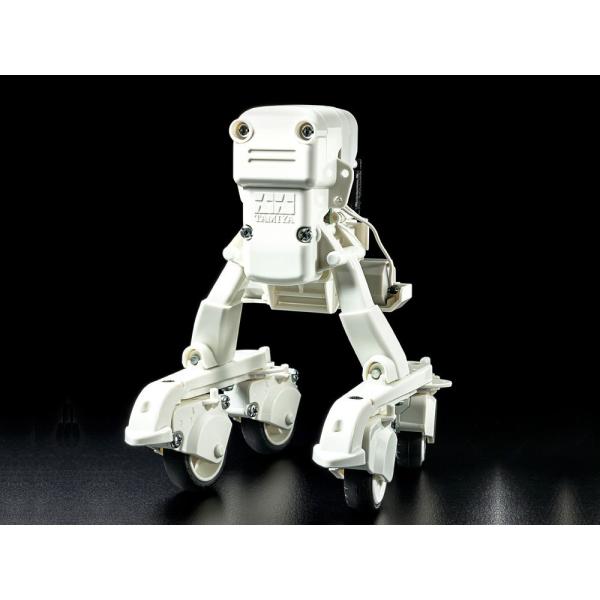 ※画像はイメージです。全長=約127mm 写真はキットを組み立てたものです。【 基本スペック 】 ●完成時の全長約127mm、全幅約150mm(最大)、全高約145mm(最大) ●モーター付き ●接着剤を使わずはめ込みとビス止めで組み立てら...