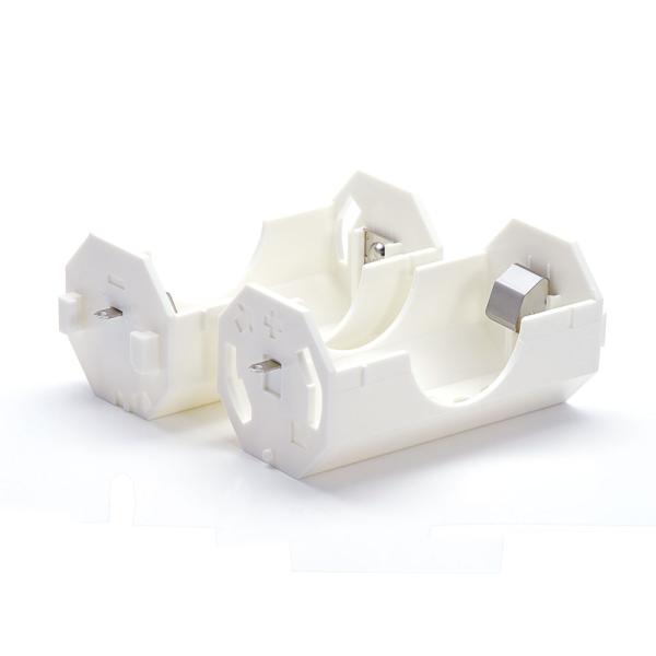 ※画像はイメージです。　電池は別売りです【 組み合わせも可能な電池ボックス2個をセット 】 単1形電池1本用の電池ボックスです。縦につなぐ場合は配線不要、ボックスどうしを合わせてひねればワンタッチで接続、配線ができます。横に並べる場合は配線...