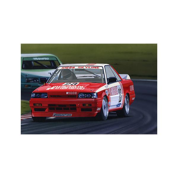 ※ 画像はイメージです。※未組み立て（組み立てには工具などが必要となります）※写真はキットを組み立てたものです。1988年グループAに出場した7thスカイラインGTS-R リコーバージョンがインチアップシリーズで復刻登場！前輪軸はステア（可...