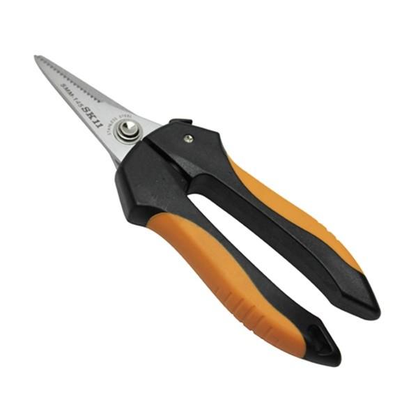 【取寄品】【メール便】[金切鋏 カッター 万能鋏]※ご注意・鋭利な刃物です。ケガのないよう取扱いには十分に注意して下さい。SK11 ミニ万能はさみステンレス SMM-145S 4977292184182軽量・コンパクトで作業が楽なバネ付ハン...