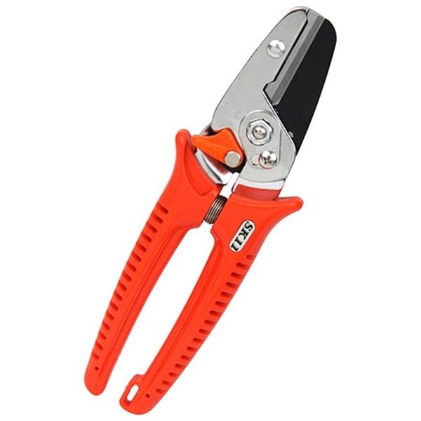 【取寄品】【メール便】[モールカッター]※ご注意・感電の恐れがありますので、電流が流れているものへは使用しないでください。・刃は大変に鋭利ですので取扱いに注意してください。SK11 モールカッター 195MM 4977292280389刃は...