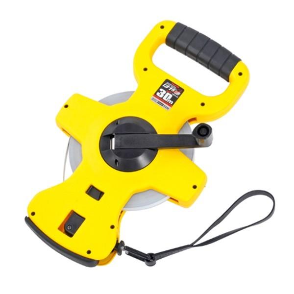 【取寄品】[測定具 長尺もの巻尺]一般測定・土木・建築・海岸・河川・泥地用鋼製巻尺作業がはかどる3倍速巻取り仕様です。■仕様・目盛仕様：JIS1級・テープ幅10mm×厚さ0.46mm・テープ長さ：30m・標準張力：50N・補正説明書付・ヨン...