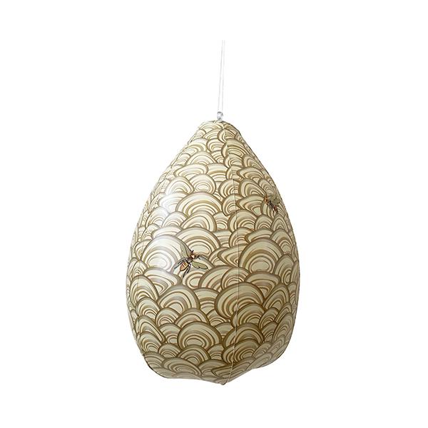 【取寄品】【メール便】[忌避商品 防虫用品]ハチの巣にされる前にハチの巣をガードします。■用途ハチの巣にされる前に設置して、ハチの巣を予防するSDG‘s商品です■機能・特徴軽量で取付が簡単です。家の軒下に・タケノコ・キノコとりで入る山に・空...