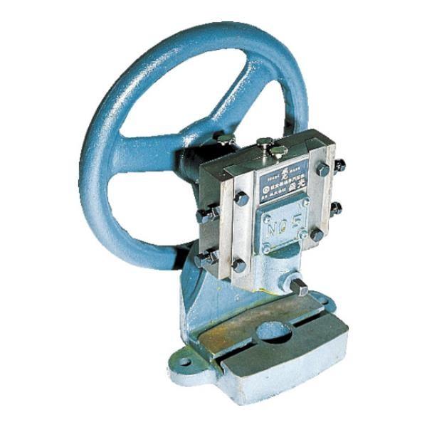 【直送品】【返品不可】【代引不可】■特長・エキセンプレス本体に金型上下を取り付け、薄板0.3〜0.5tの小物切断および穴あけや折り曲げができます。・瞬間的に力を与えて、多種多様の加圧力を加えることができます。■仕様・ストローク(mm):24...