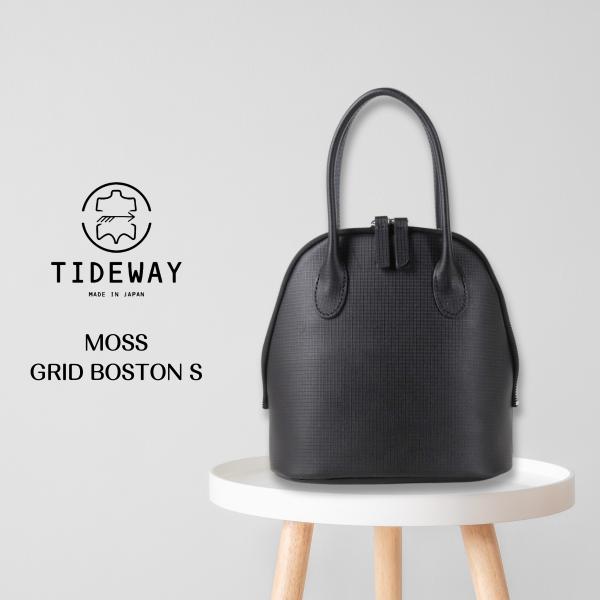 人気の"MOSS"シリーズをアップデートしたブラック限定モデル。牛革の表面に小さなグリッド図形を型押ししています。表面には立体感が現れ、光線の反射を抑えた上品な光沢が生まれています。丸みを帯びた縦長デザインで、トップから両サイド深くまで走る...