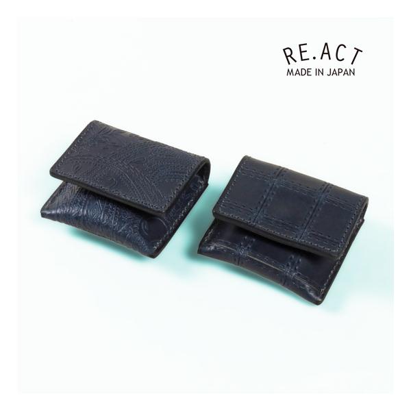 Re-ACT / リアクト インディゴコインケース使用するのは薬品を一切使用していない天然の大和藍。国内産古タンニン鞣しのタンロー革をこの大和藍の染料に浸けて染色。15分浸けて空気に触れることにより少しずつ藍色に変化します。この作業を何度も...