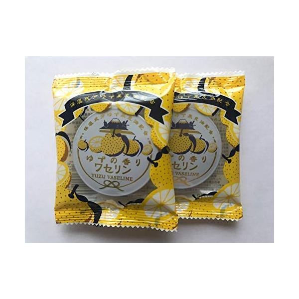 「商品情報」明治32年創業、奈良の医薬品メーカー雪の元本店と作り上げたワセリン。乾燥する季節の必需品。やわらかなテクスチャーで、しっとりなめらかな使い心地。肌の表面に油膜を張ることで皮膚の内側からの水分蒸発を防ぎ、肌の乾燥防ぐので寒い季節や...