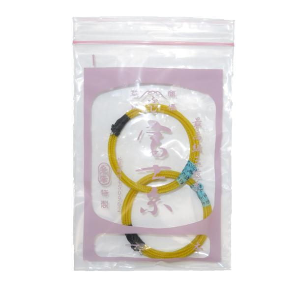 練習用のみならず、舞台にも使える高音質でありながら、リーズナブルな価格設定で一番売れているシリーズ「富士糸」。主に津軽三味線に使われておりますが、いろいろな糸の太さを試してみるのも、三味線弾きの醍醐味といえますね。