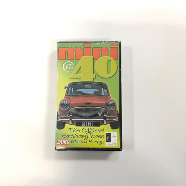 62分。本編は英語です。シュリンクパック未開封の新品です。