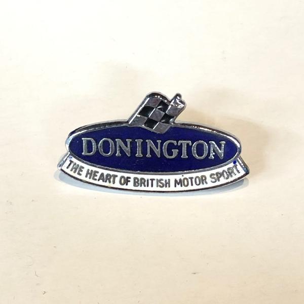 ドニントンのバッチです。2.7cm×1.4cm