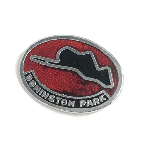 ドニントンパークサーキットのバッチです。2.8cm×2cm
