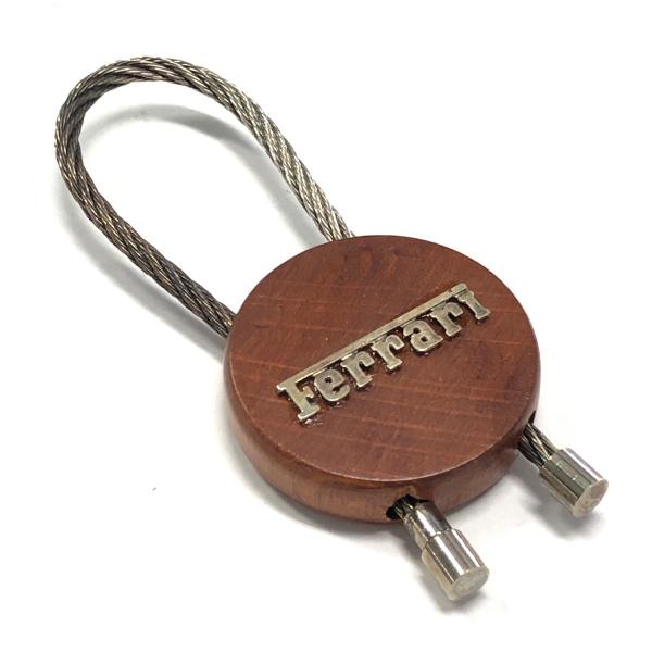 1980年代製イタリア　ウッド製 サイズ：35mmデットストック品です。ご了承ください。表示されている在庫数で完売となります。裏にマークはありません。Ferrari Vintage Key Ring Keychain Wood